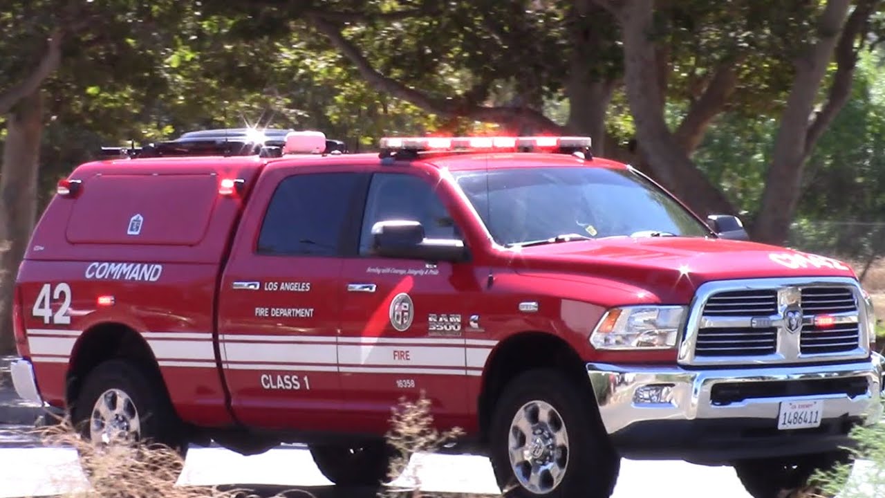 LAFD command 42 responding - YouTube