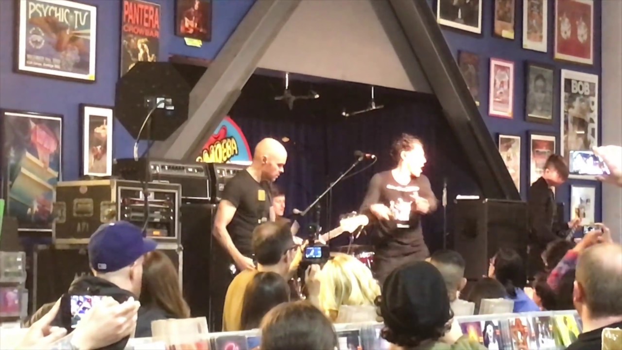 AFI-Days Of Phoenix @ Amoeba Music - YouTube