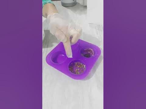 Мыло с сухоцветами - YouTube