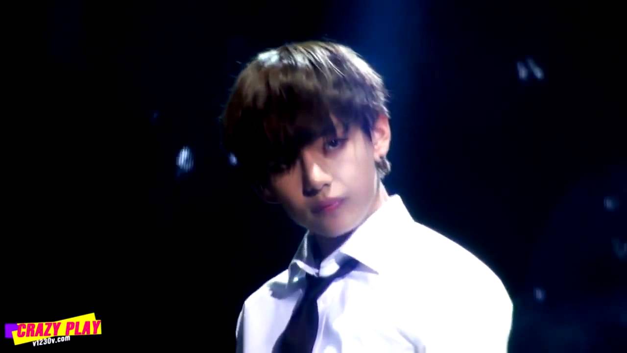 Kim Taehyung ♡ Sexy Moment ♡ Youtube