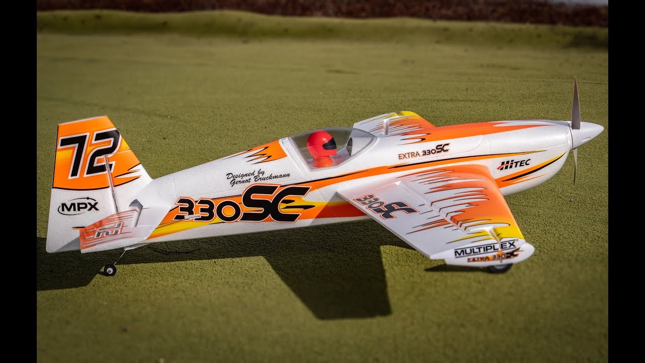 Multiplex 330Sc at the old Flight club - Just having fun with the ...