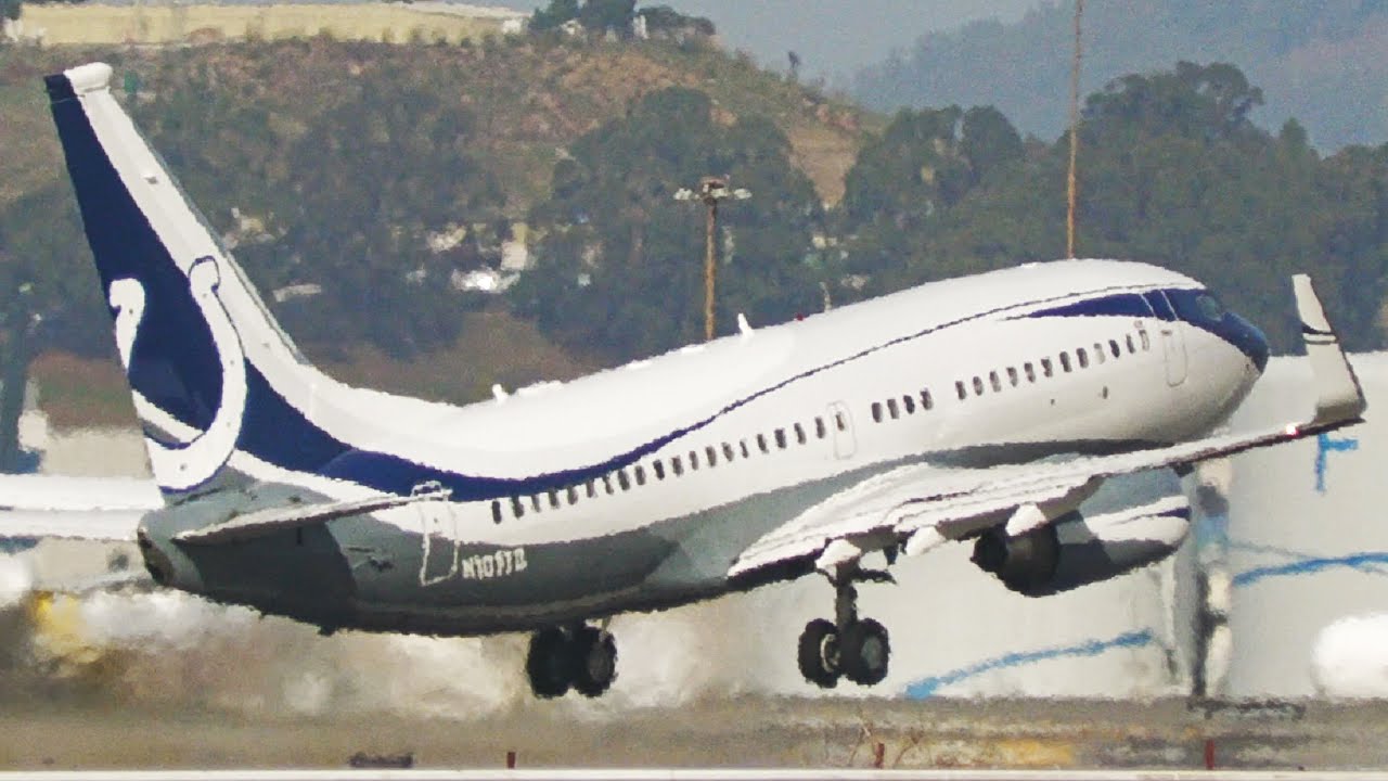 Indianapolis Colts Private Jets at San Francisco Airport - YouTube