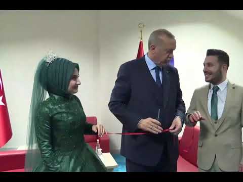 Cumhurbaşkanı Erdoğan Nişan Yüzüklerini Taktı 💍Yunus Emre ♥️Sümeyye