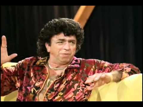 Elvis Gratton - J'écris en bilingue - YouTube