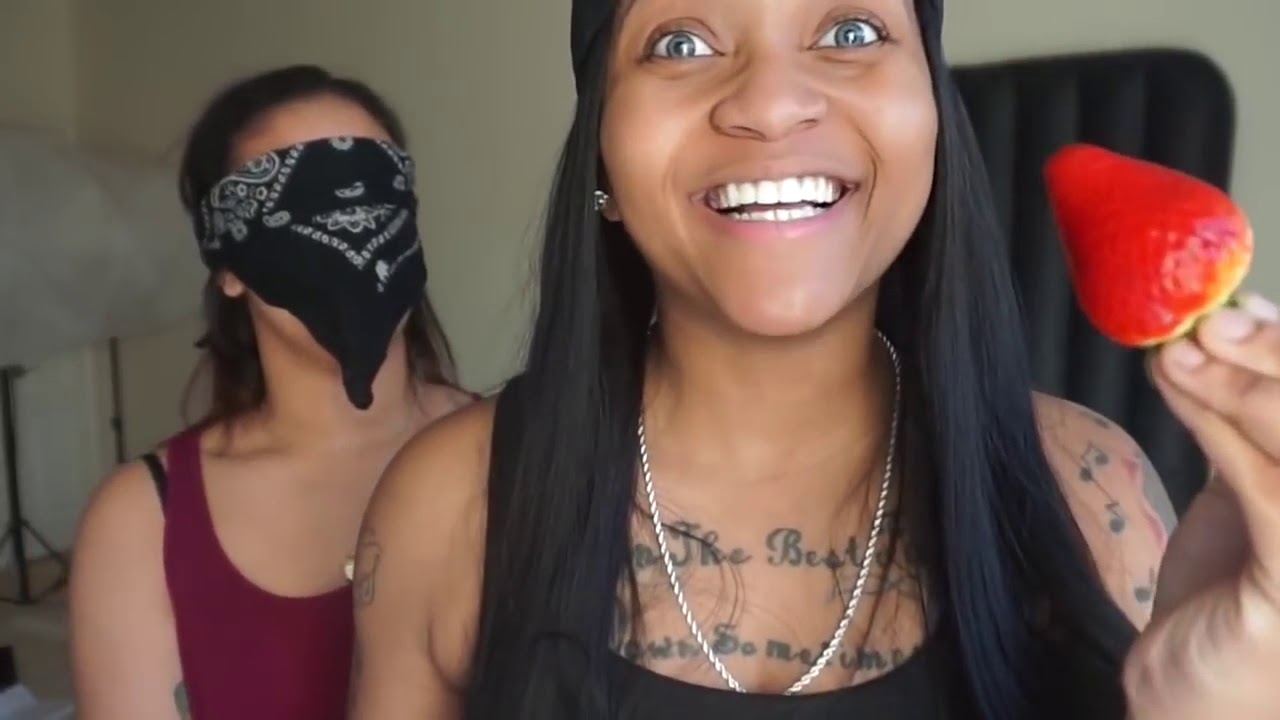 Kissing Challenge (NEW VIDEO) - YouTube