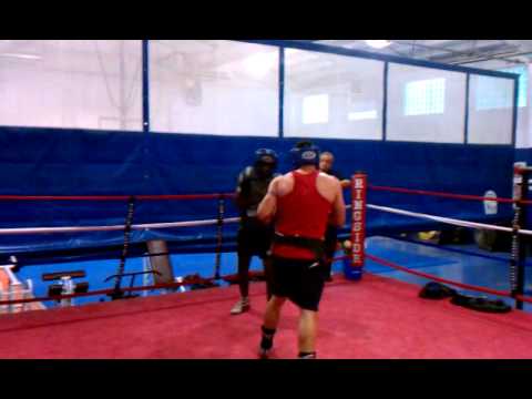 luis martinez sparring Din Thomas -Rd2 - YouTube