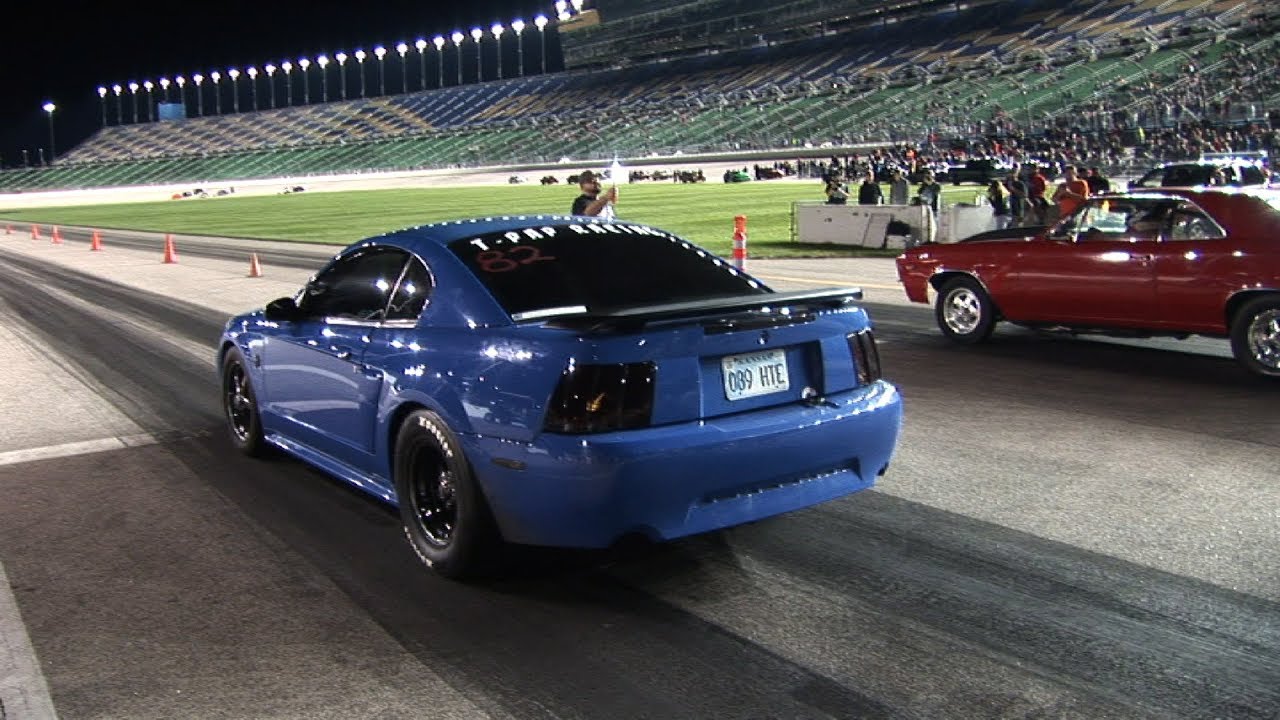 STREET CAR Racing at NASCAR TRACK - Kansas Speedway - YouTube