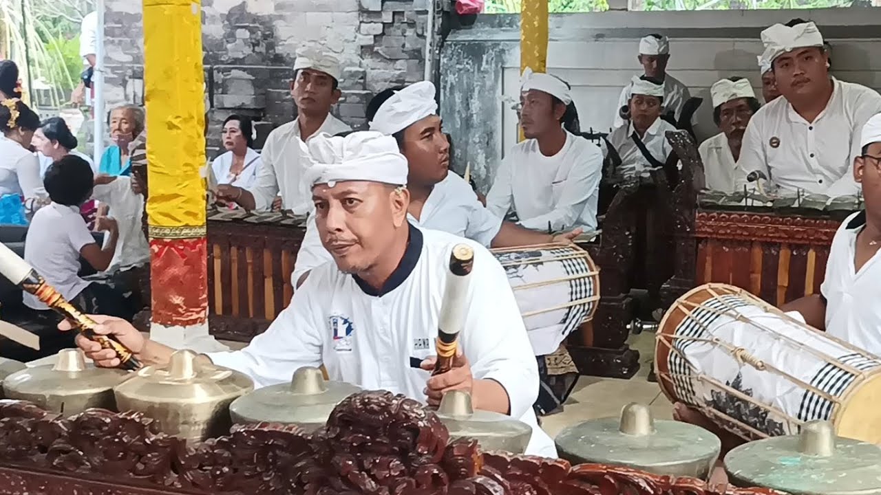 Tabuh Pat Jagul II Pujawali di Pura dalem kahyangan badung - YouTube