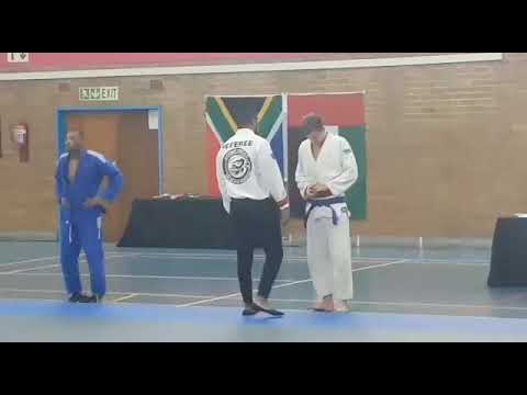 UAEJJF SA PRO - Josh Pretorius Adult Blue 2nd fight - YouTube