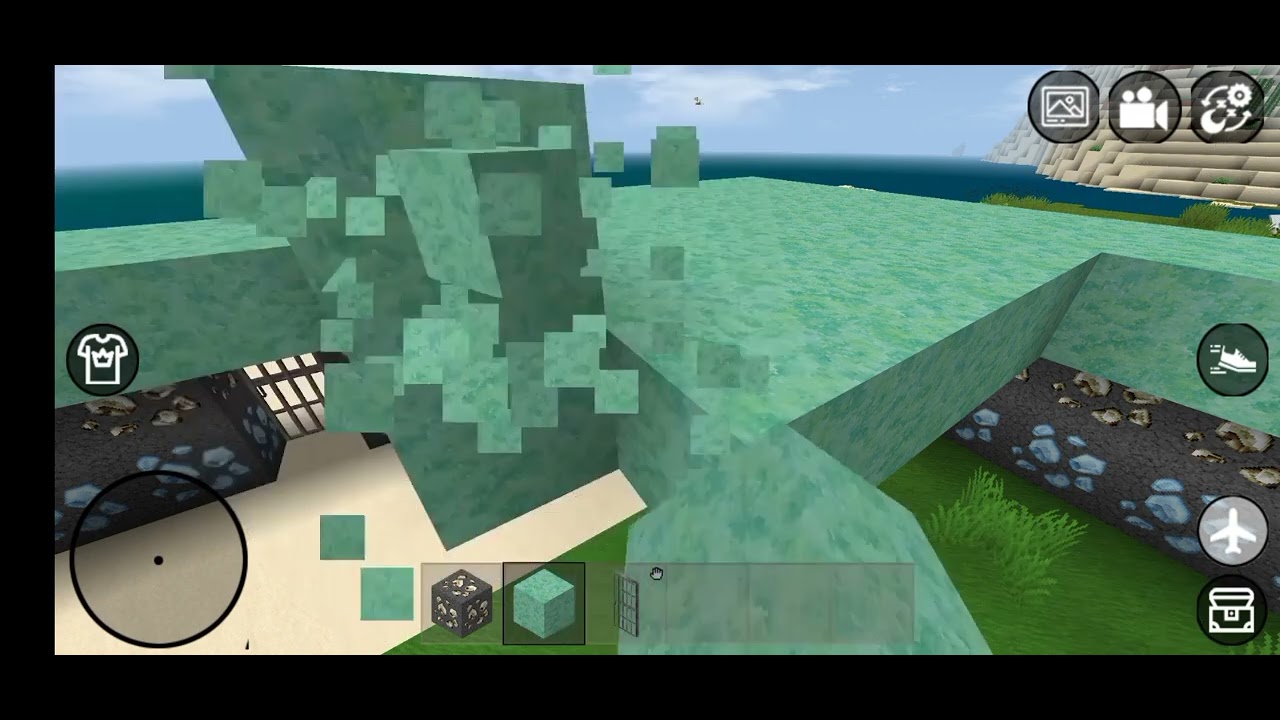 Building a house and breeding animals 2. #game #minecraft - YouTube