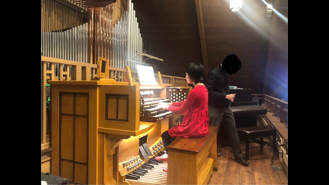 Pipe Organ playing (2) by Emi Matsushita - YouTube