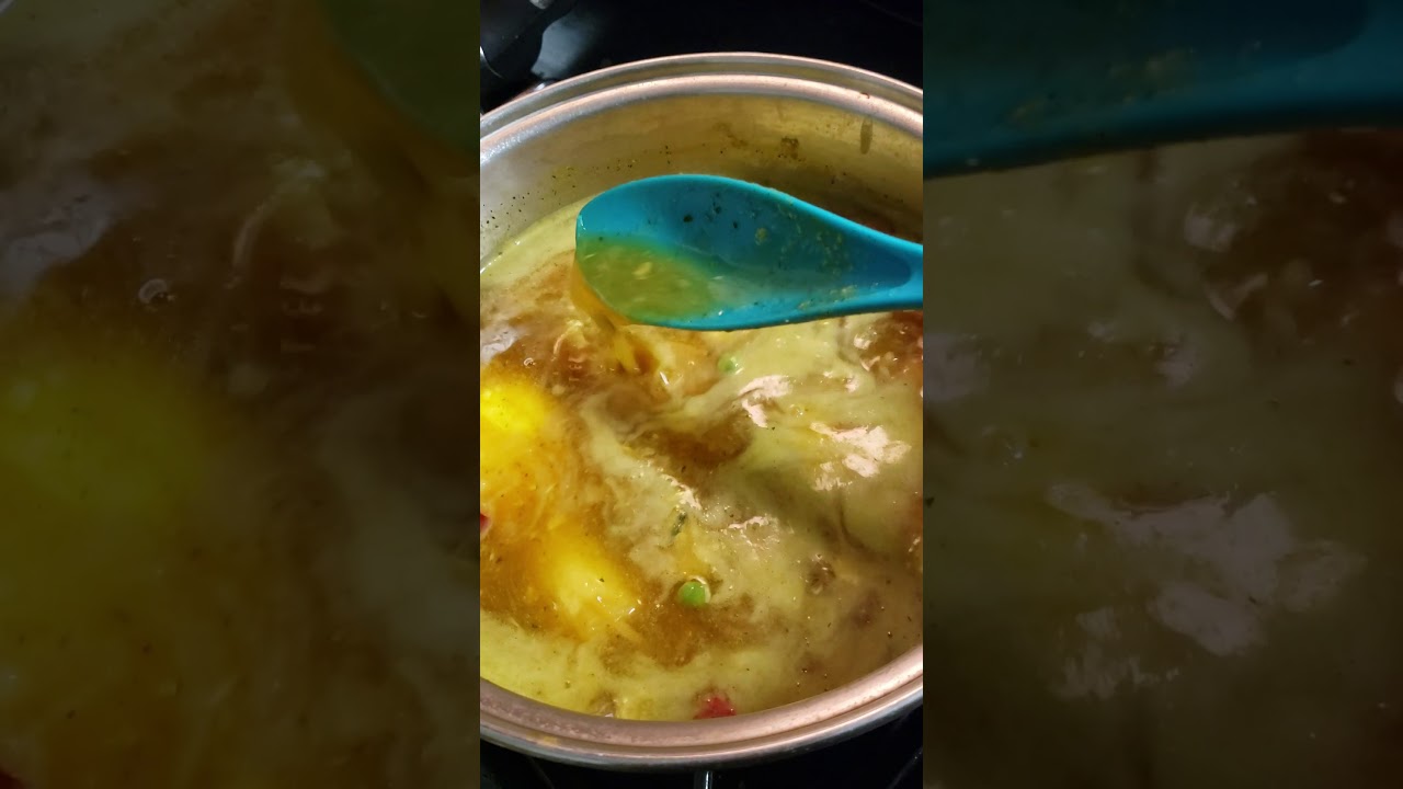 Sopa de maggi con huevo - YouTube