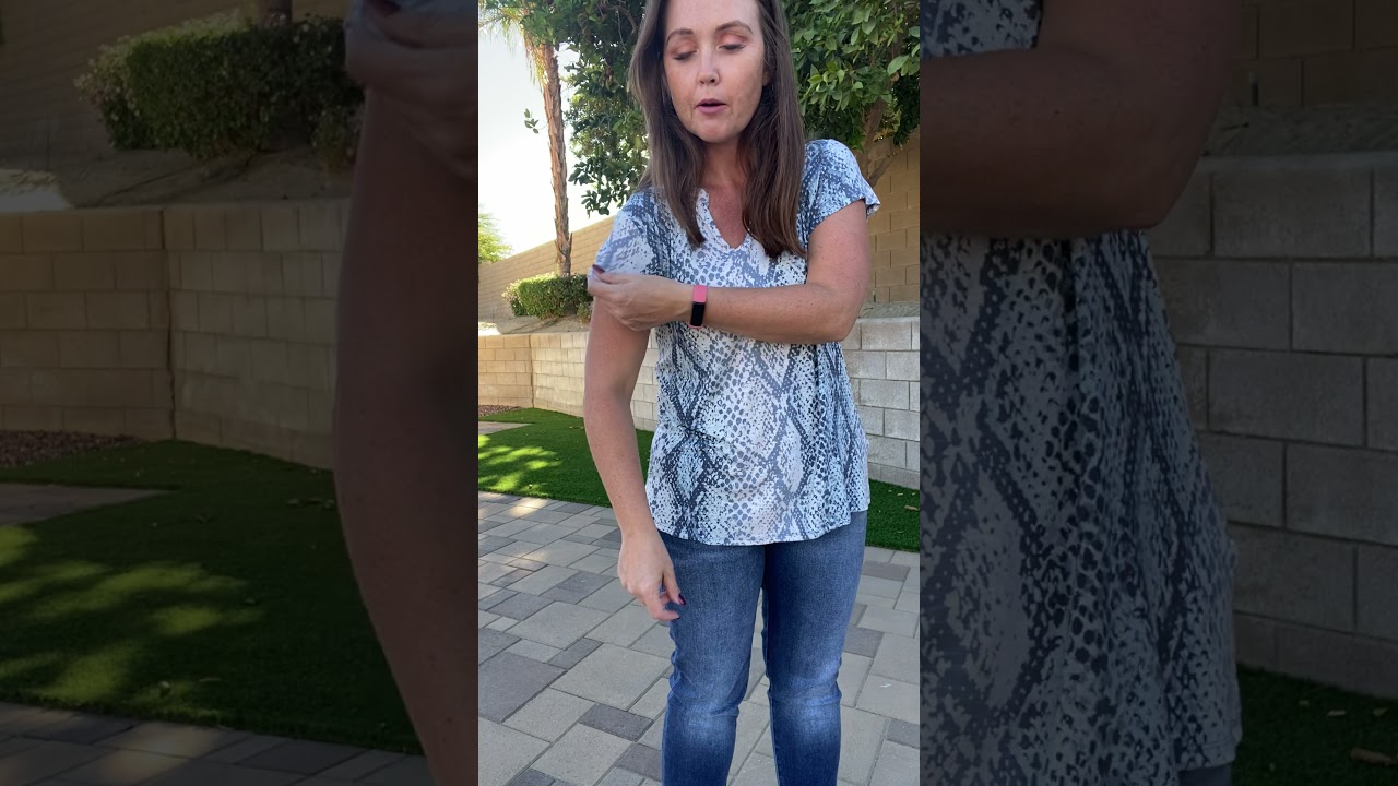 HELLO LULAROE LAYLA TOP www.thestyleoasis.com - YouTube