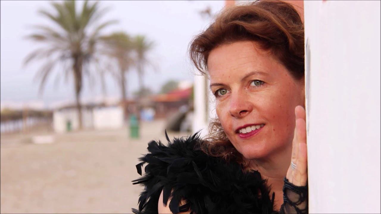 L.Bernstein: Somewhere - SANDRA VOLKHOLZ - YouTube