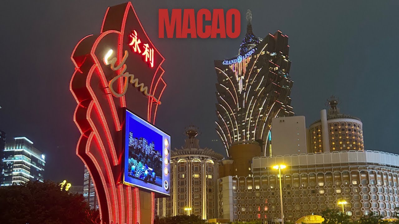 Inside Macau : The Gambling Capital of the World 🇲🇴 - YouTube