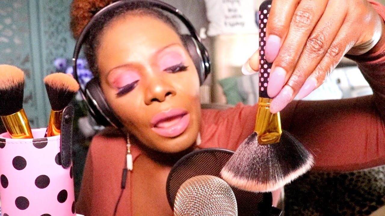 Lip Smacking ASMR Mouth Sounds Chewing Gum/MIC Brushing - YouTube