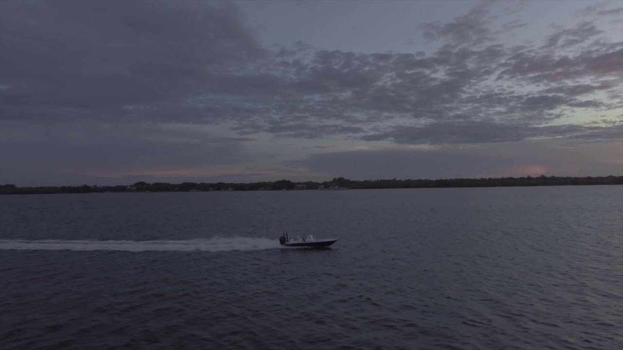 BillFish 24 Bay Boat, built in Fort Pierce, FL - YouTube