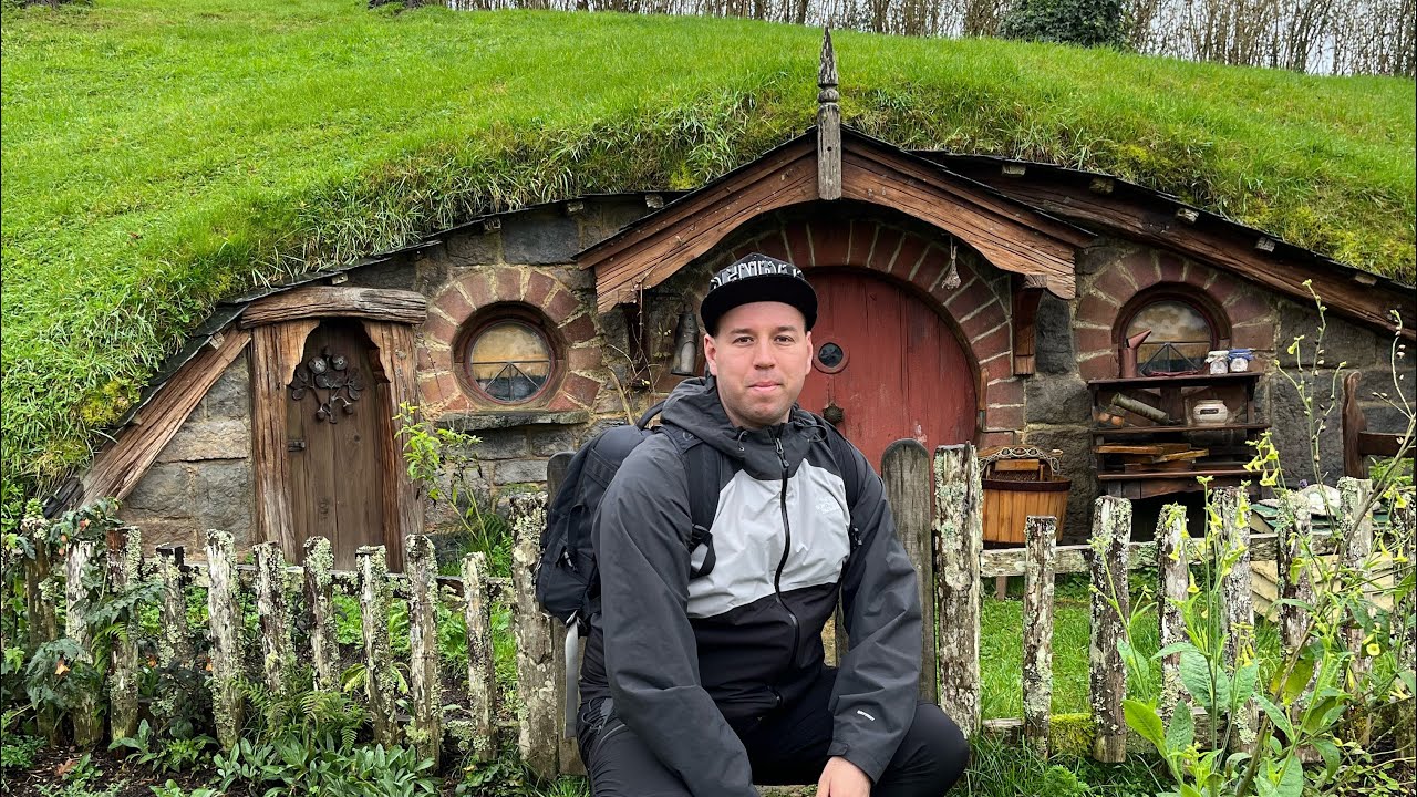 Hobbiton Movie Set - The Lord of the Rings / The Hobbit | New Zealand ...