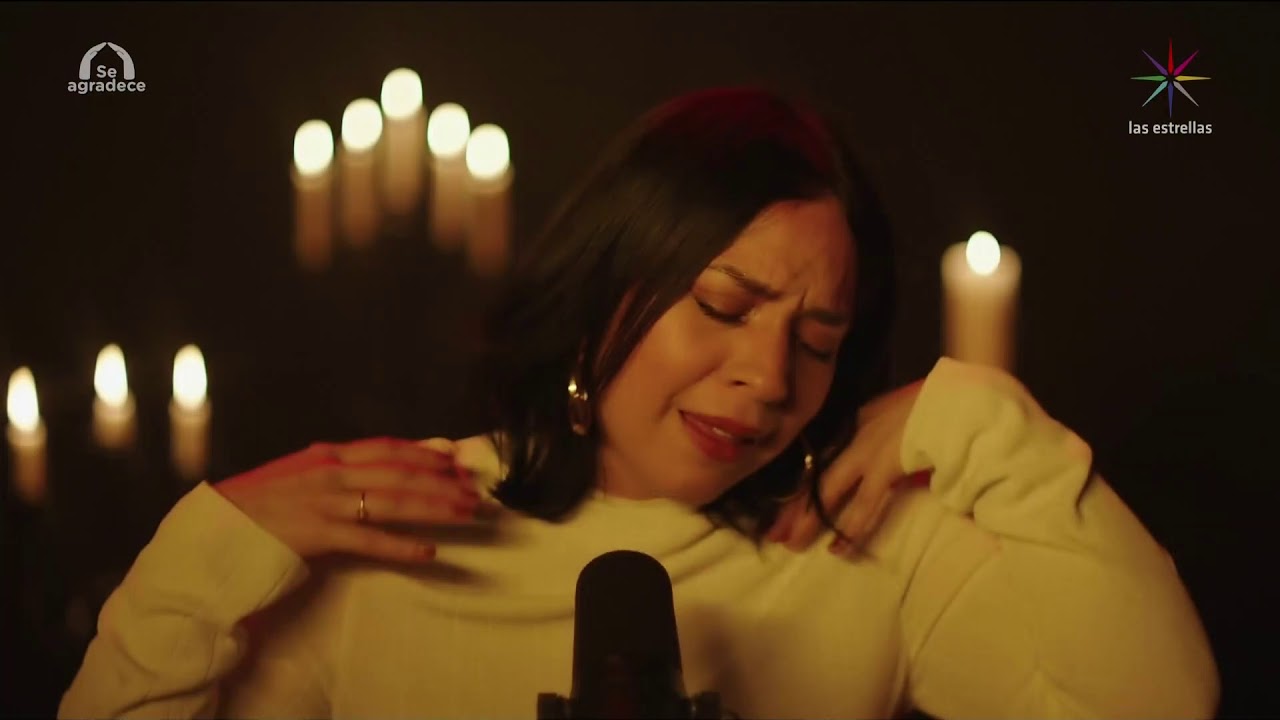 Carla Morrison y Ricky Martín Recuerdo Se Agradece - YouTube