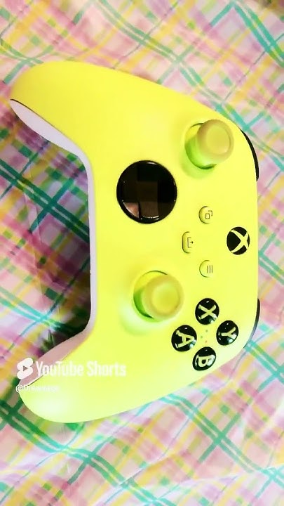 Xbox sprite edition controller review - YouTube