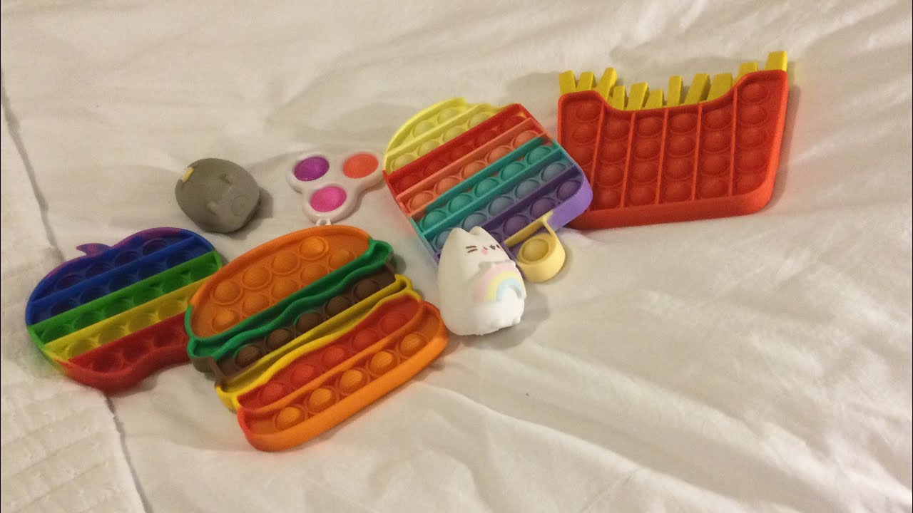 Which fidget is best?! Rating fidgets! - YouTube