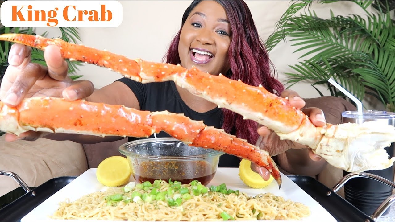 KING CRAB LEGS MUKBANG , SEAFOOD BOIL MUKBANG - YouTube