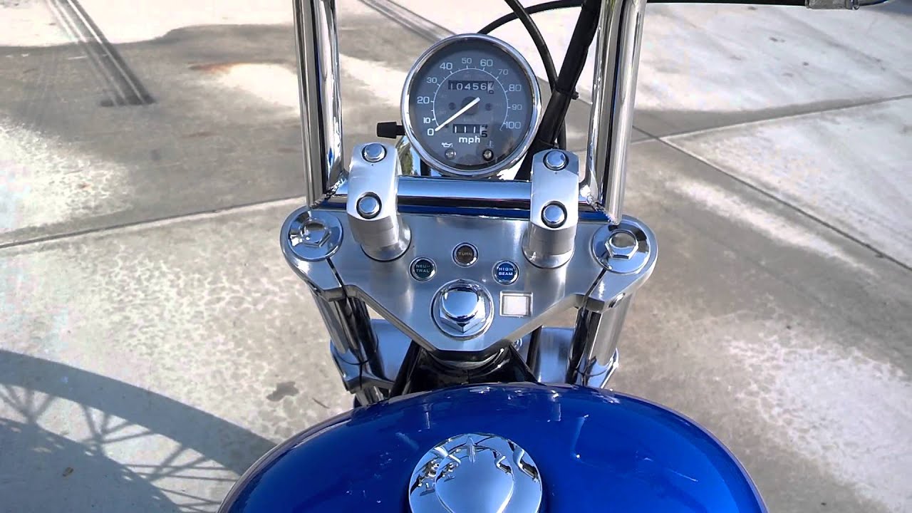 HONDA SHADOW BOBBER CASA CUSTOMS - YouTube