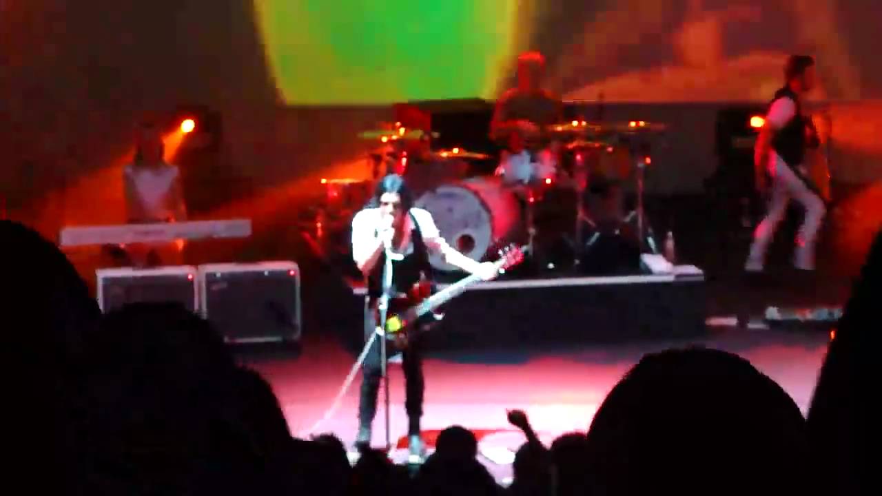 Placebo「Every You Every Me」LIVE In Taiwan March 13,2010 - YouTube Music