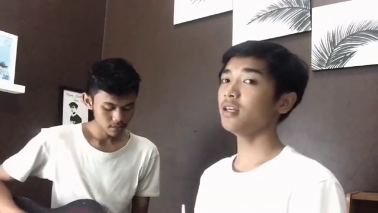Rachmi ayu - bukan untukku cover (isqi hijri) - YouTube