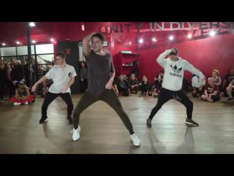 Boys Lindos Dançando
