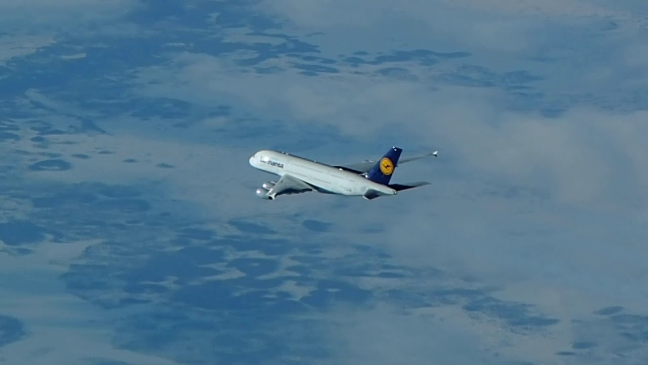 Lufthansa 729, Airbus 380 - YouTube