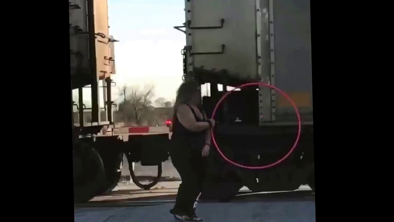 Hula Hooping by moving train~ hoops 'n roses sponsorship try outs - YouTube