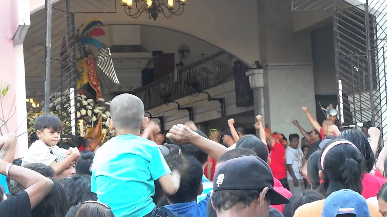 Fiesta 2014 Start of Procession - YouTube