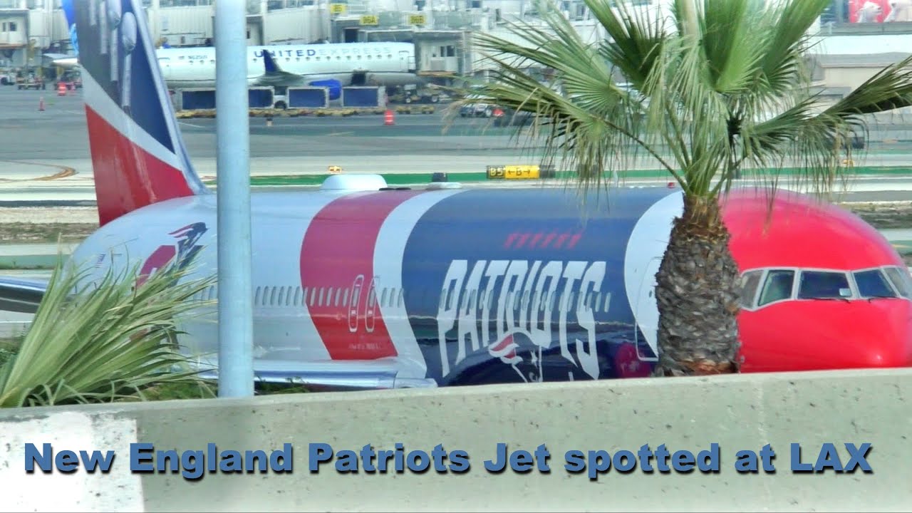 New England Patriots Private Jet at LAX vs LA Rams - YouTube