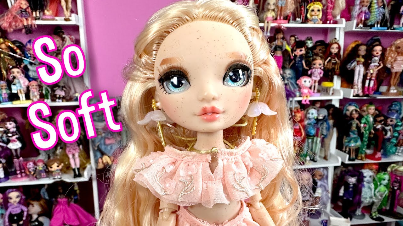 Rainbow High S5 Victoria - The Case for Subtle Dolls! - YouTube