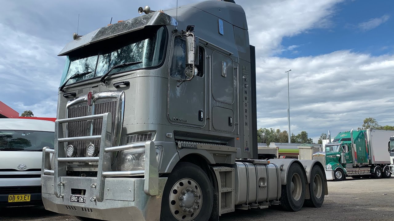 Kenworth K220 - YouTube