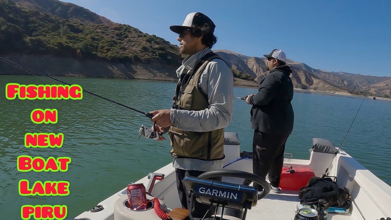 Taking my new boat to lake piru catching PB BASS Grady white spirit ...