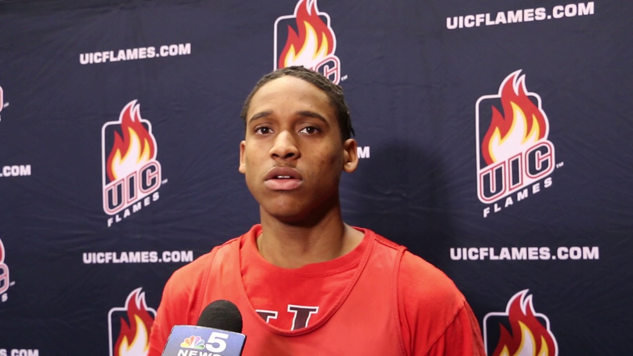 UIC guard Dominique Matthews on CBI tournament 3/15/2017 - YouTube