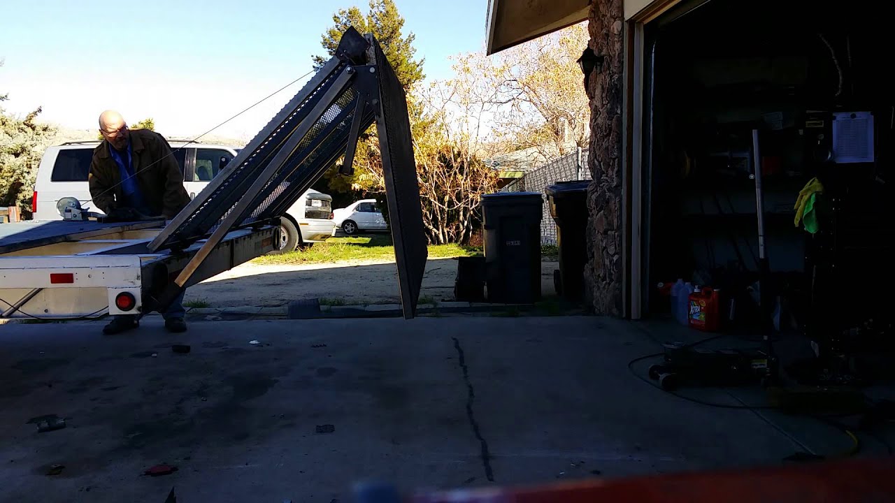 Bi-fold ramp gate - YouTube