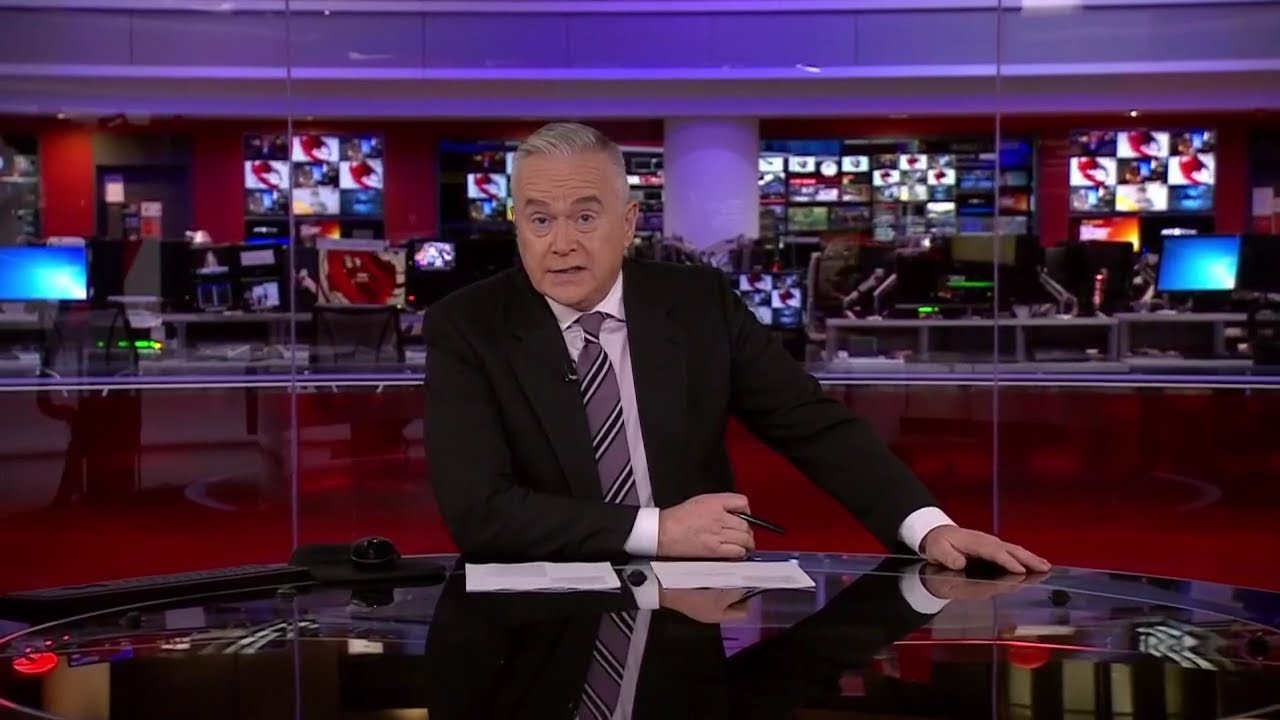 BBC News at Ten (30th December 2021) - YouTube