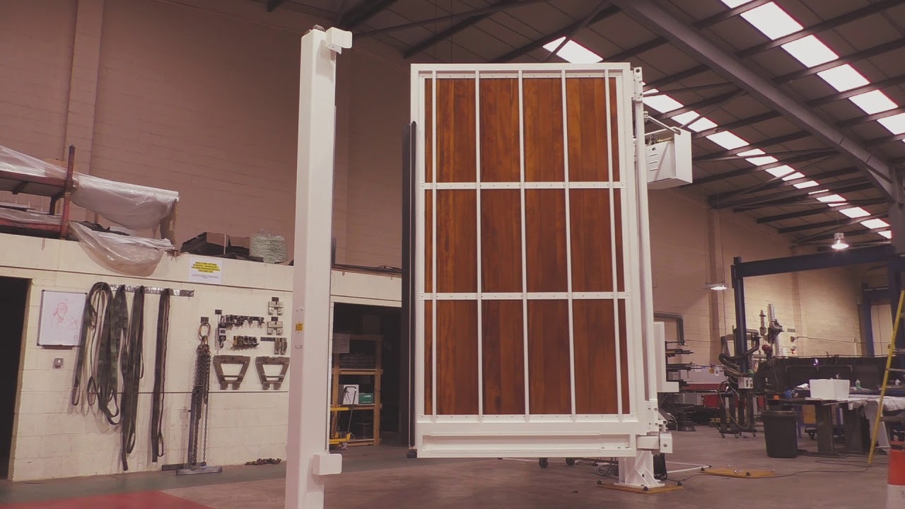 Trackless Bi-Folding Gate - Timber Cladded - CSG 10605 - YouTube