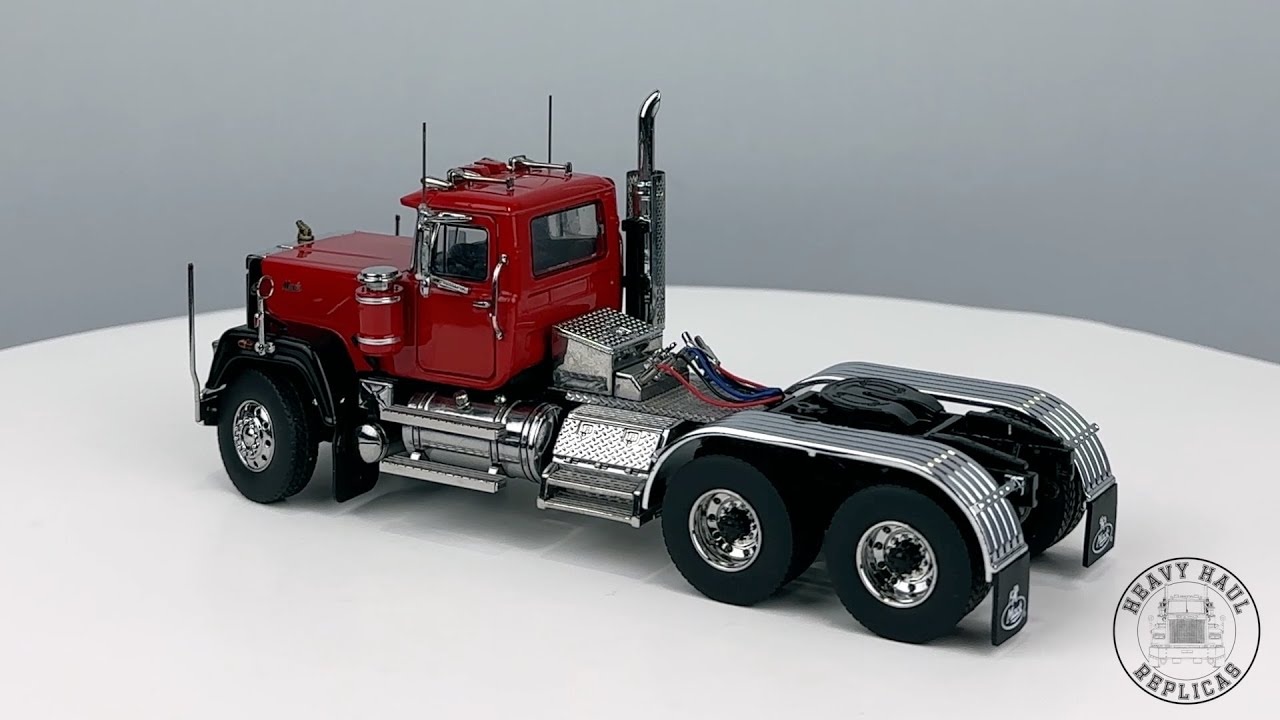 360 view of the Red over Black Mack Superliner Tandem Axle Tractor ...