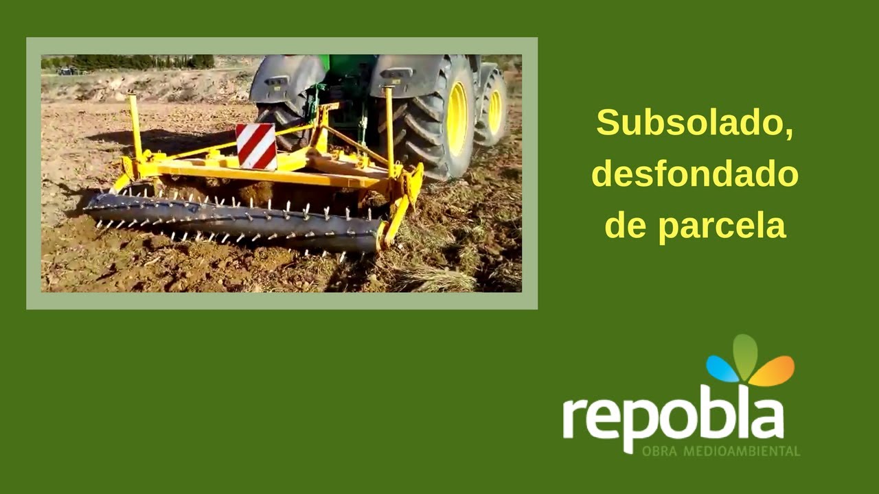 Subsolado, desfondado de parcela - YouTube