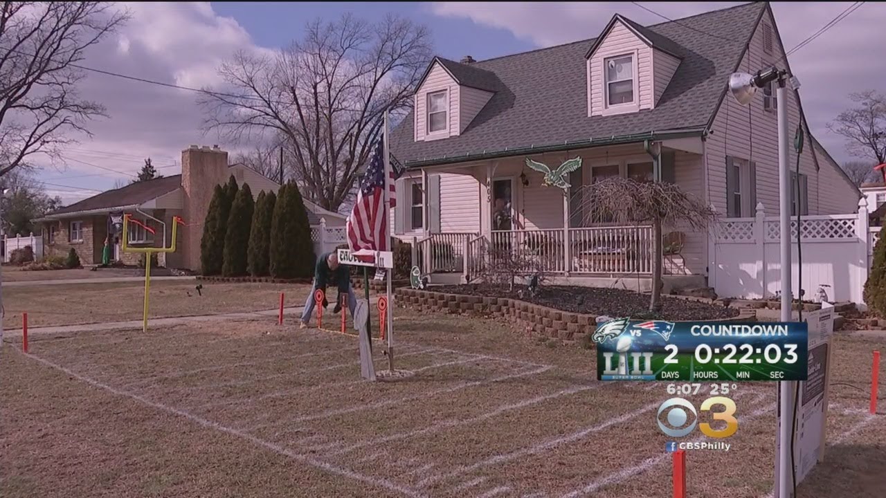Neighbors Battle Over Football Loyalties - YouTube