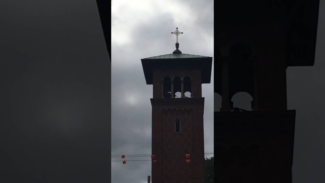St. Mary Cathedral, Portland, Oregon: Angelus bells - YouTube