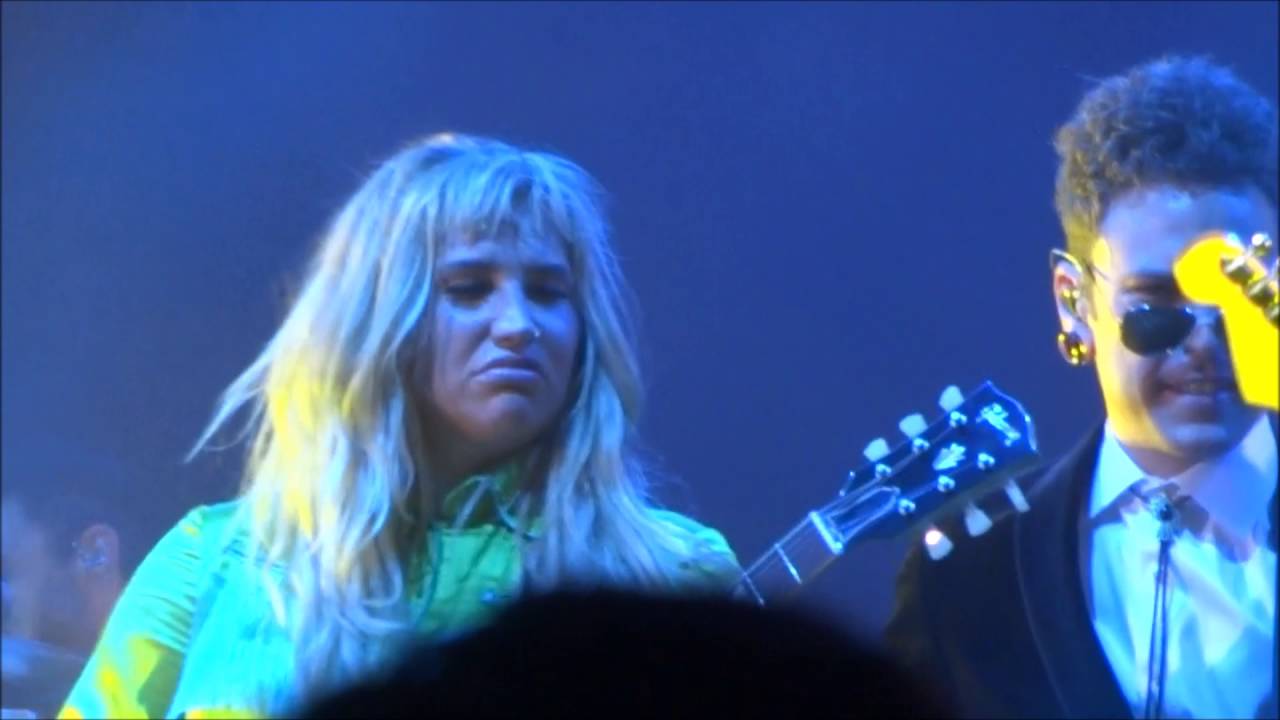 kesha2 - YouTube