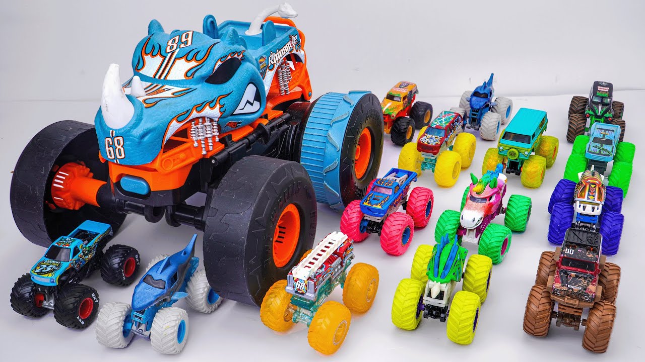 Unboxing and Review of Monster Jam Toys Collection | R/C Monster Trucks ...