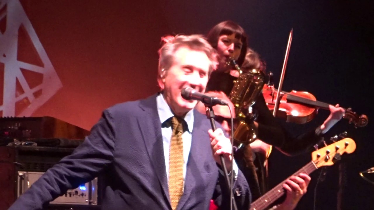 Bryan Ferry Roxy Music Street Life.The Royal Abert Hall - YouTube