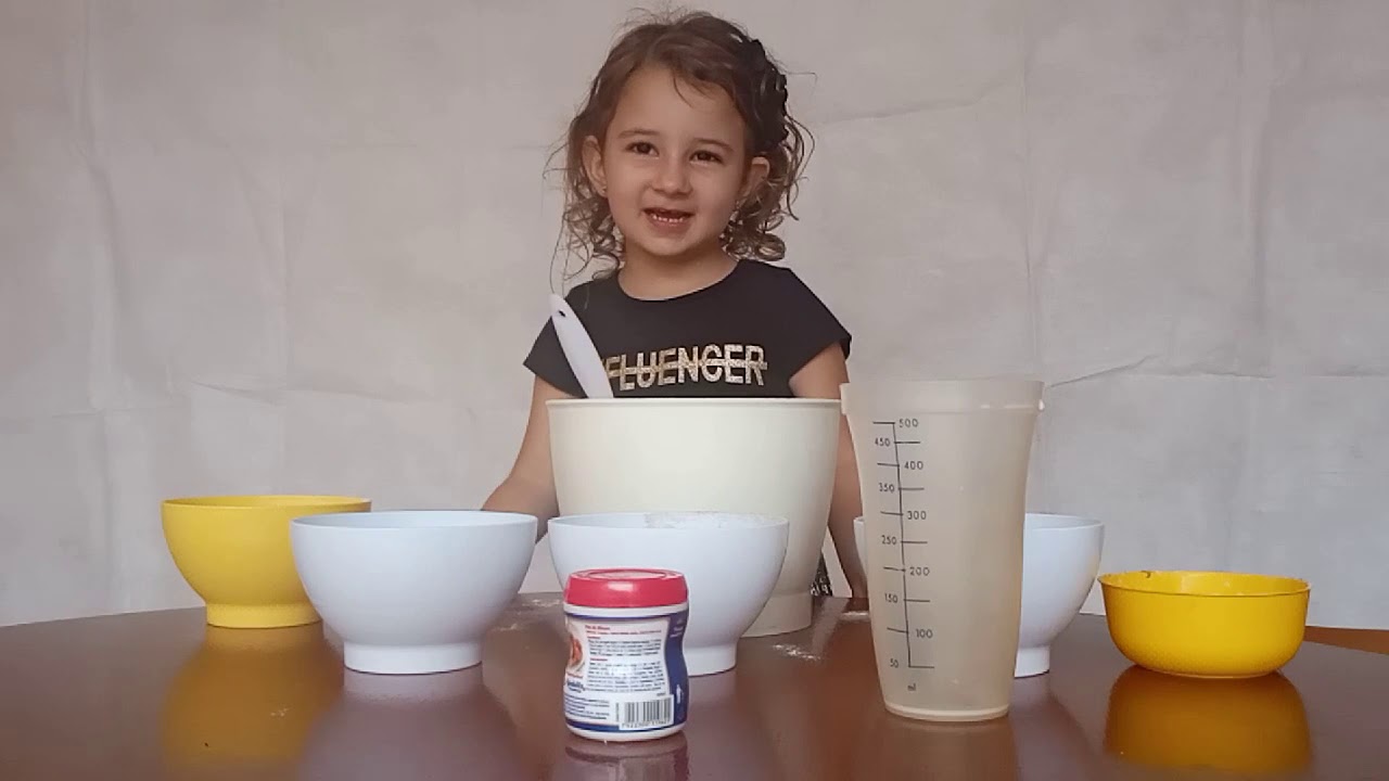 Fazendo meu primeiro bolo !!! Mavi Freitas - YouTube