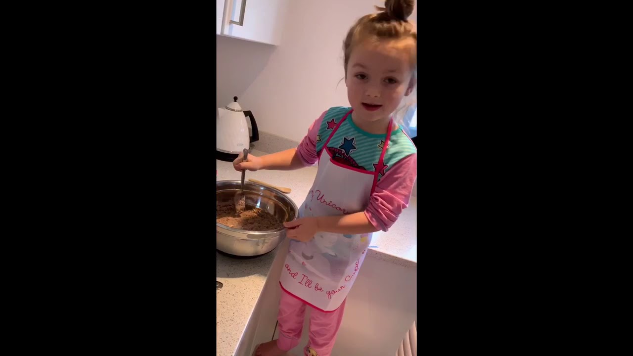 Millie Cuthbert Baking - YouTube